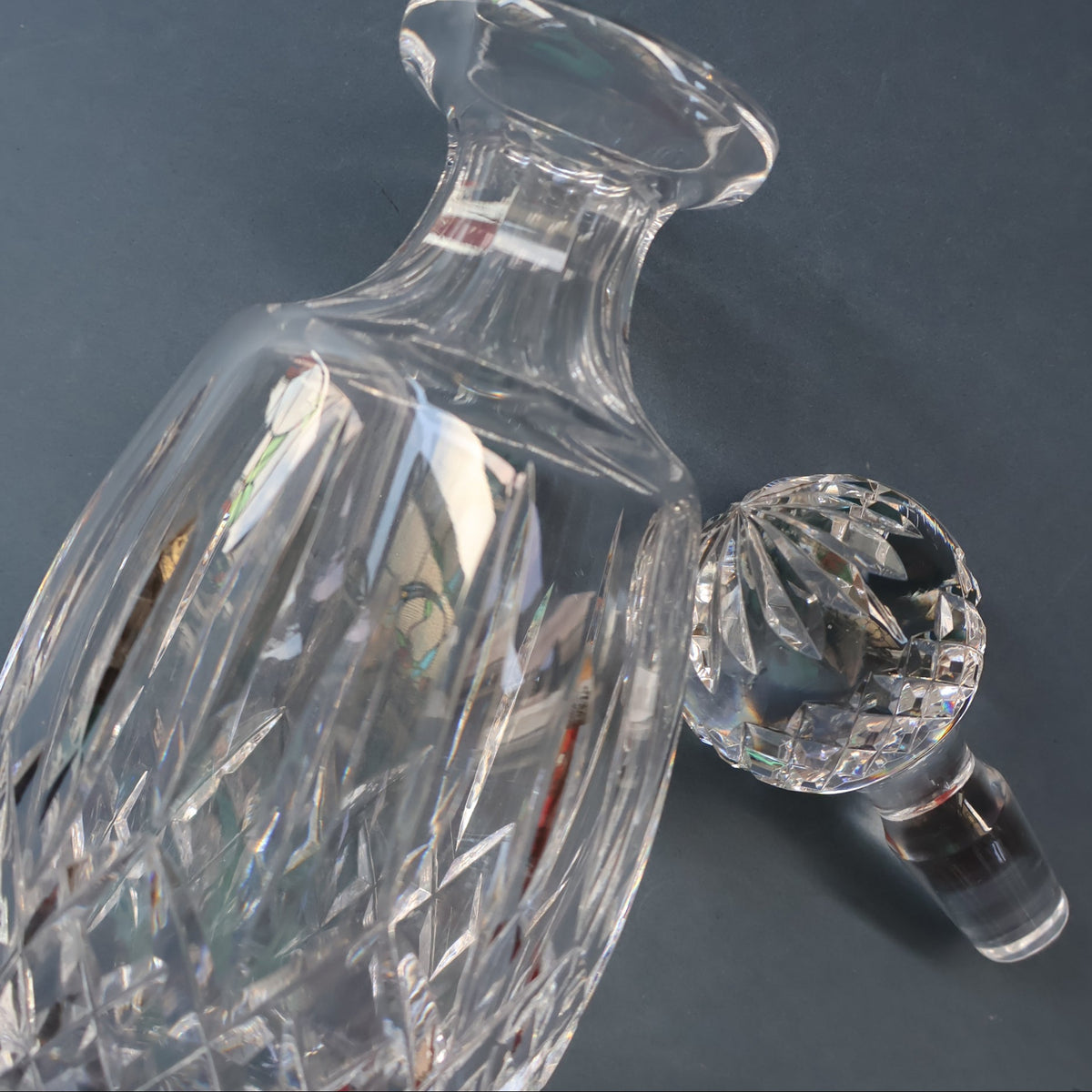 APPIN PATTERN. Vintage Edinburgh Crystal Decanter. Height 10 1/2 inche ...