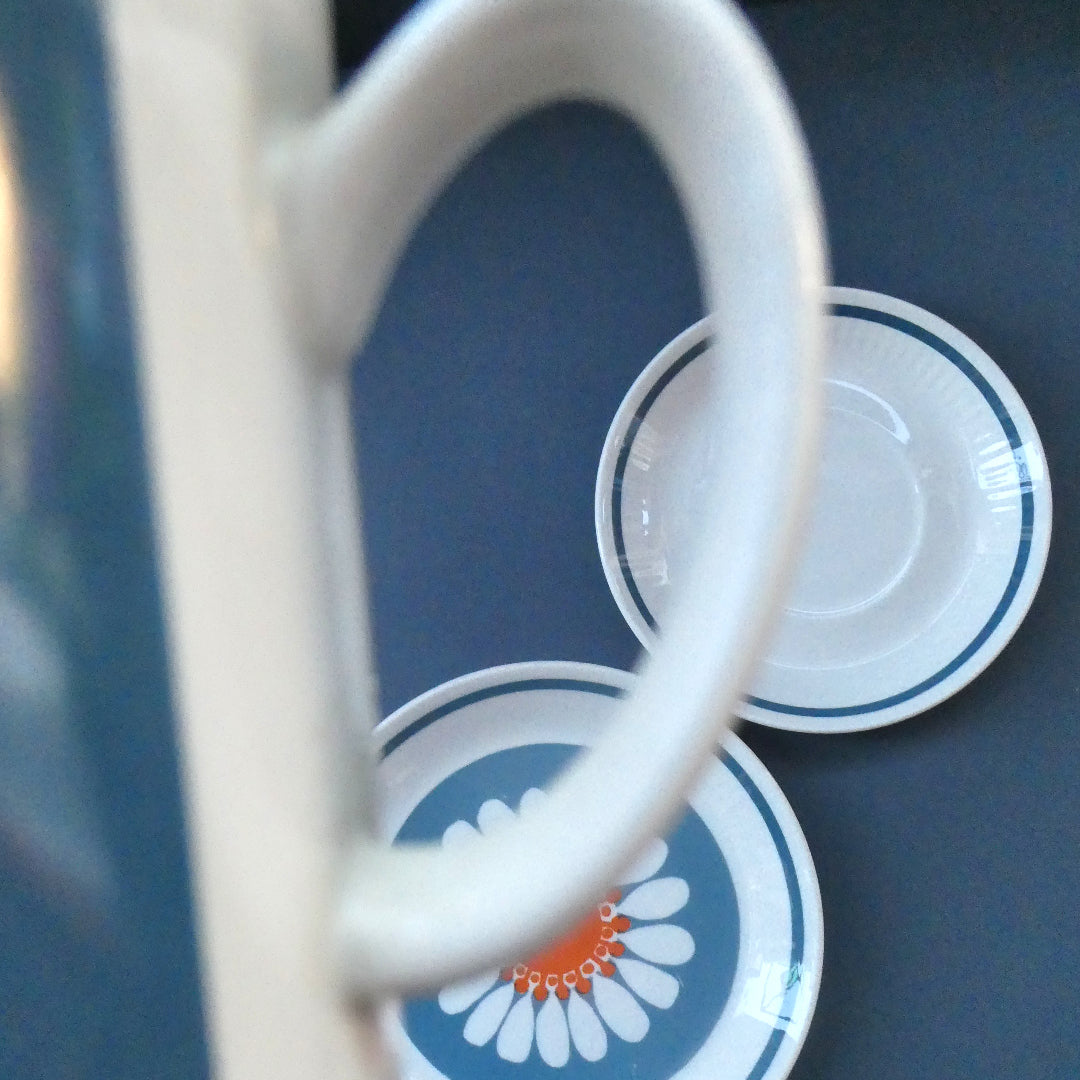 Fabulous 1970s DAISY Turi Design TRIO (Cup, Saucer and Side Plate). Da ...