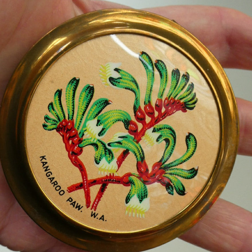 MASCOT Brand. Vintage 1950s POWDER COMPACT with Kangaroo Paw Flower (A ...