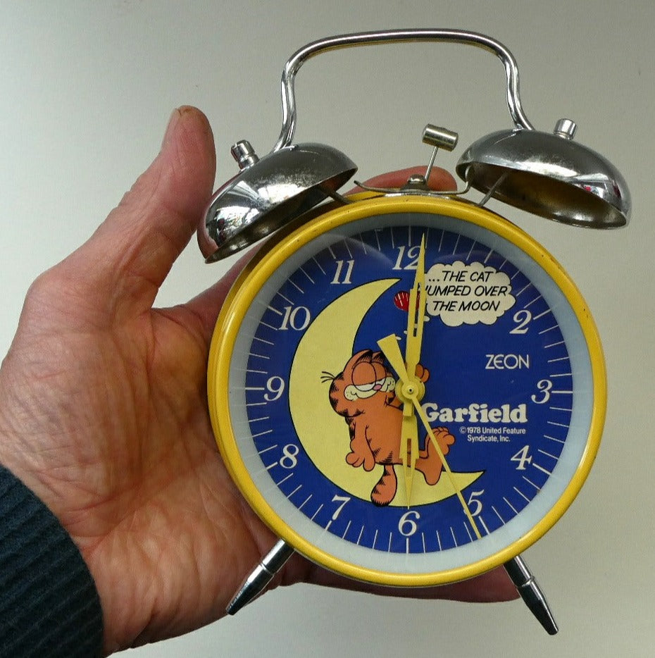 Vintage 1970s GARFIELD Alarm Clock. Wnd-up Mechanism with Bells. WORKI ...