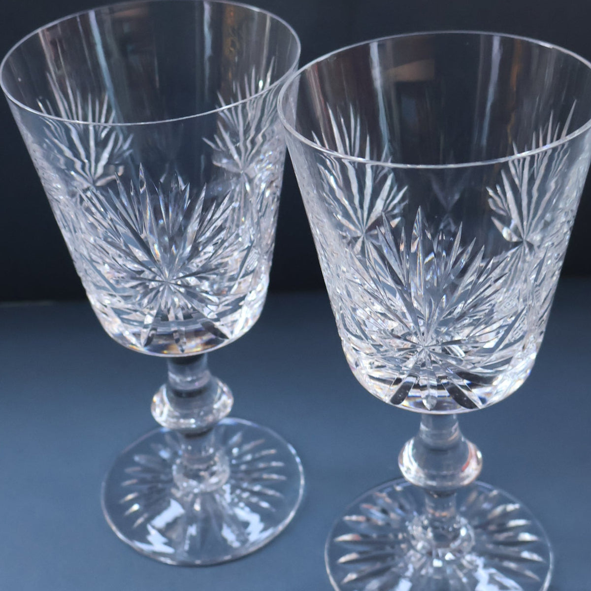 PAIR OF Vintage Edinburgh Crystal LARGE Water (or Red Wine) Goblets. S ...