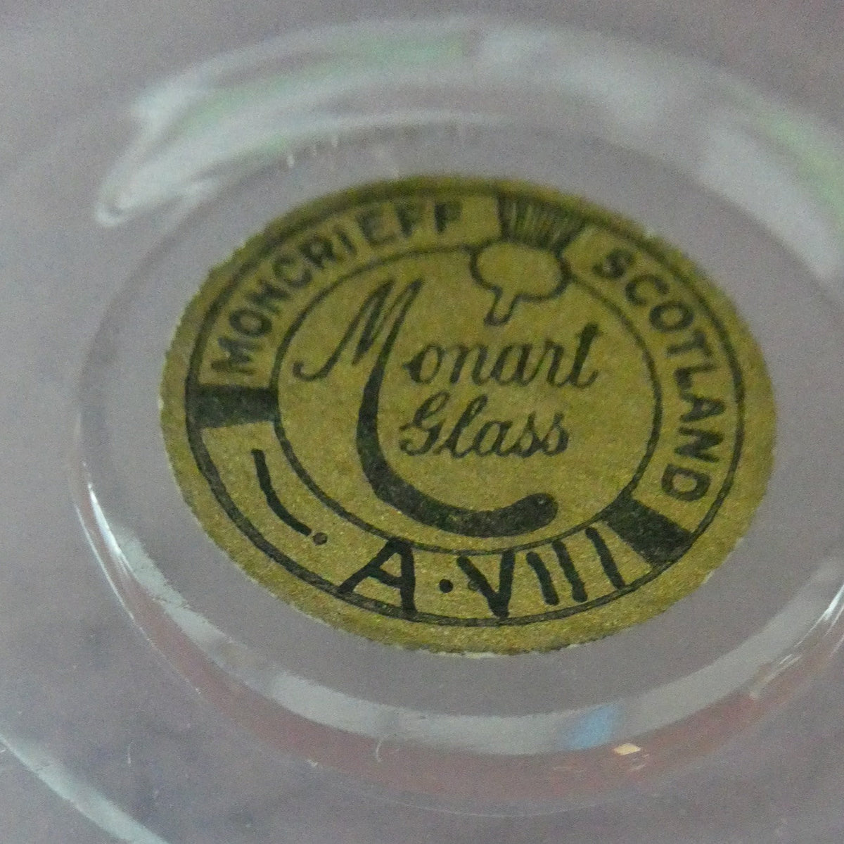 SCOTTISH GLASS. MONART Scottish Art Glass Vase. Bulbous Shape (A). Mot ...