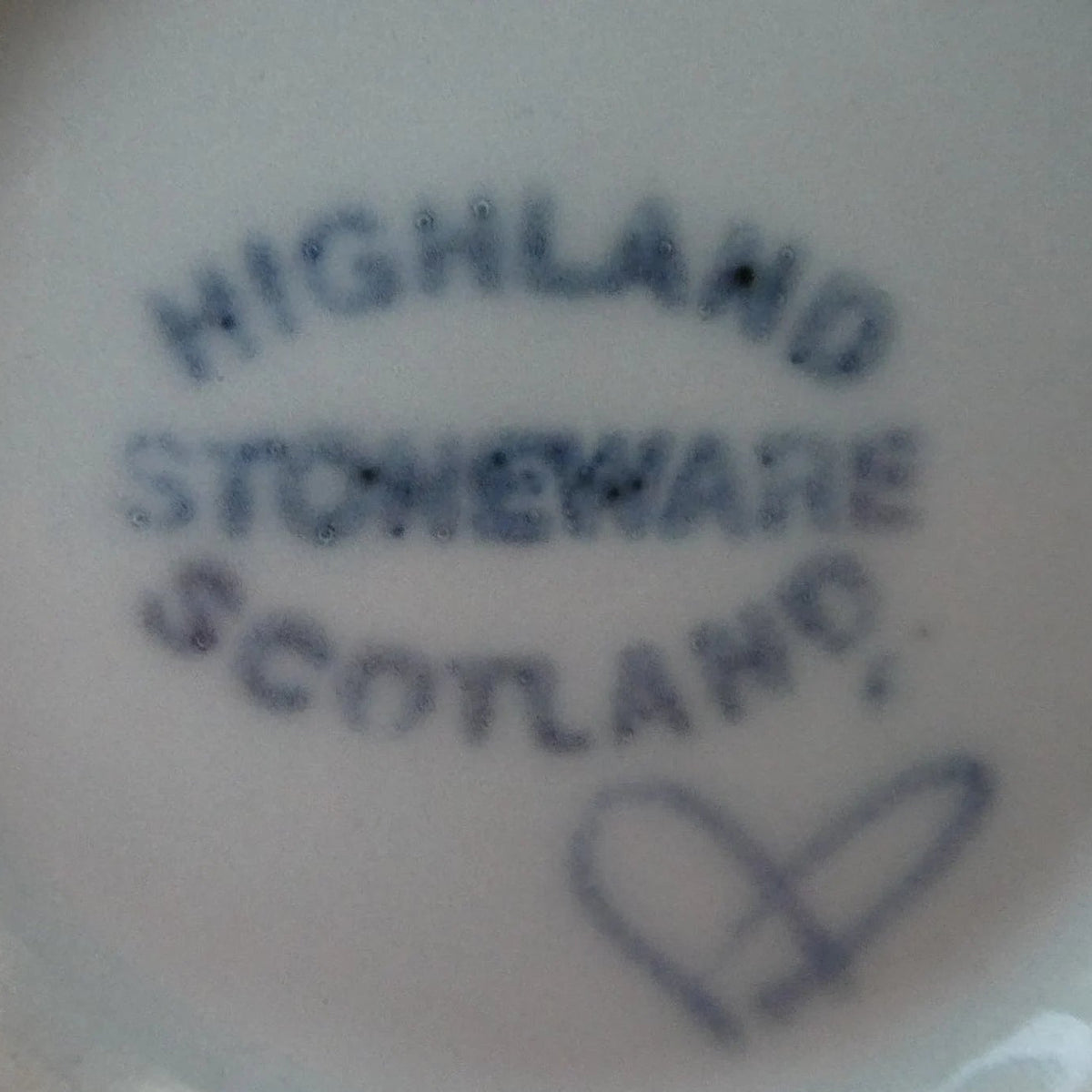 SCOTTISH POTTERY. Pretty Hand-Painted Highland Landscape HIGHLAND Ston ...