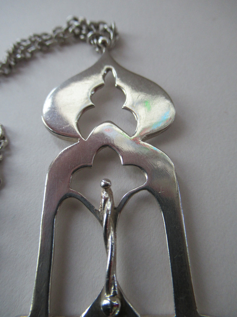 SCOTTISH SILVER. Vintage Pendant. Edinburgh Hallmark for 1982 - and ma ...