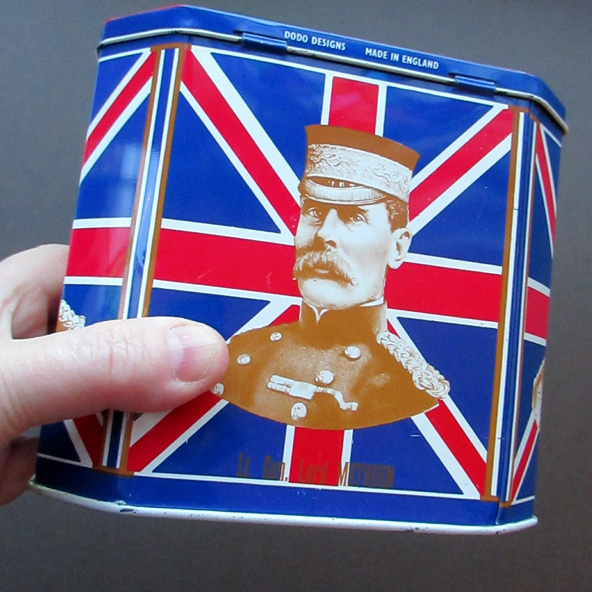 Rare 1970s "Dodo Designs" Tin or Tea Caddy Featuring Images of Boer Wa ...