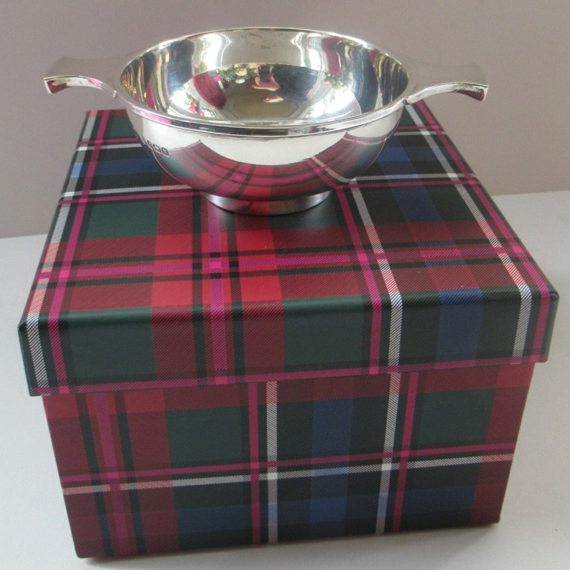 1930s Vintage SOLID SILVER Twin-Handled Drinking Quaich. No inscriptio ...