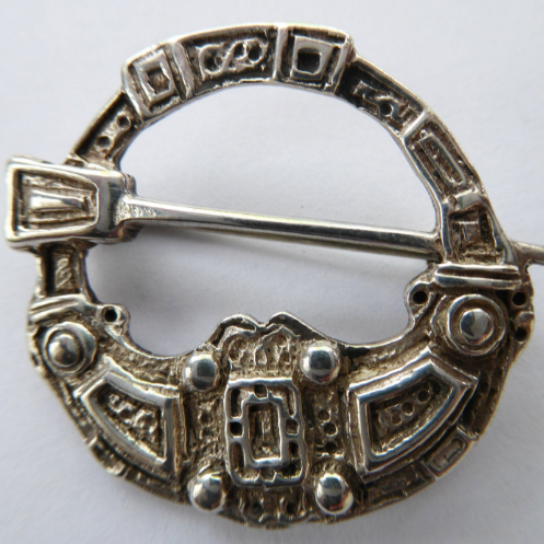 SCOTTISH SILVER. Hunterston Brooch. Vintage Hallmarked Replica by the ...