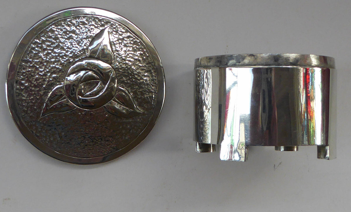 Pretty GLASGOW SCHOOL Lidded Circular Box with Glasgow Rose Motif. In ...